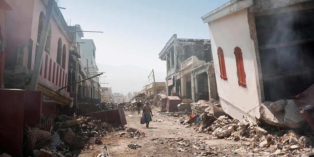 Earthquake Survival: Essential Travel Safety Tips